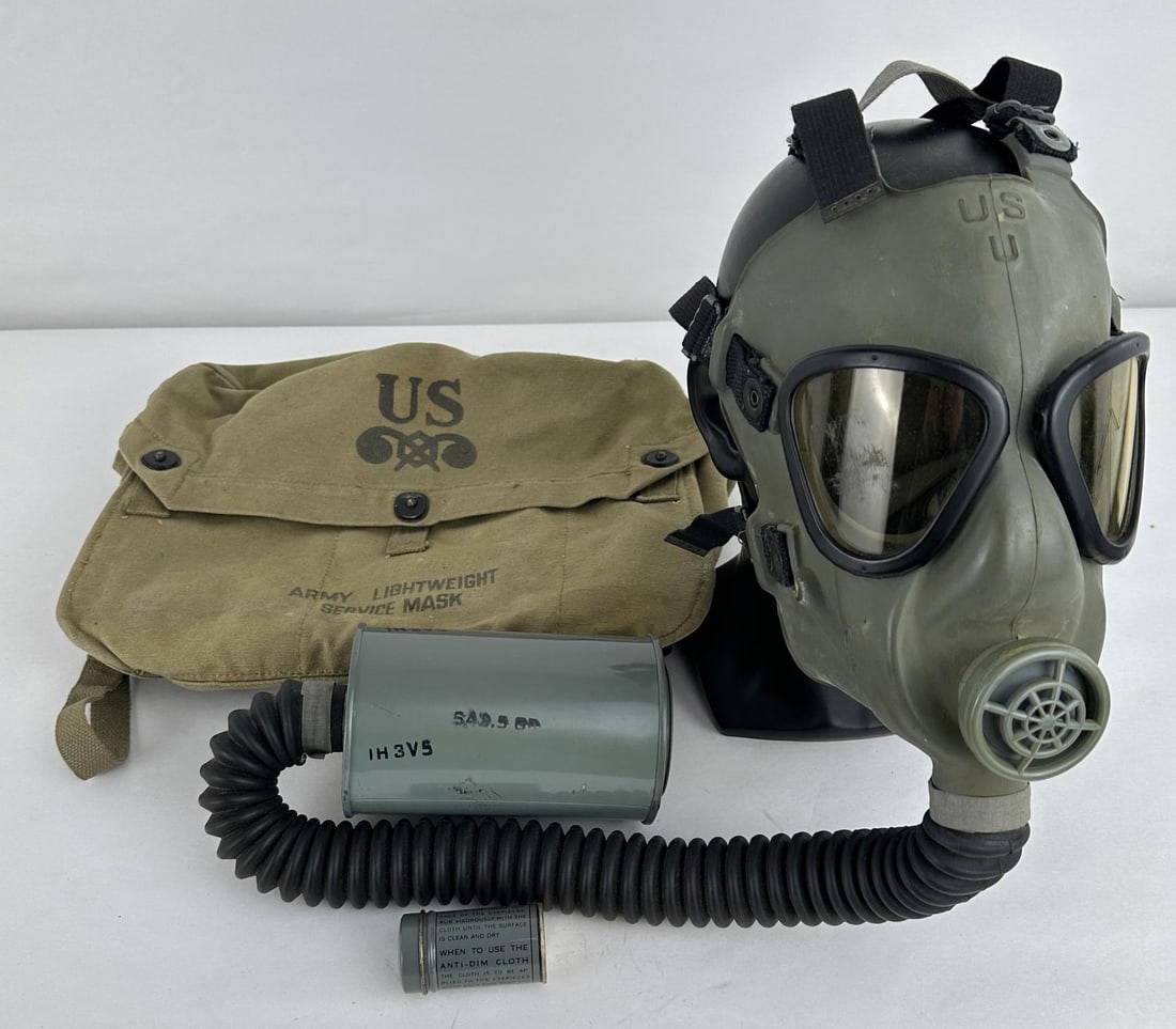 M3-10a1-6 Lightweight Service Gas Mask Auction