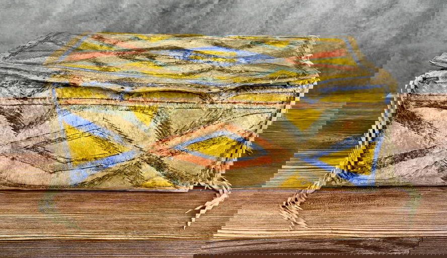 Blackfoot Montana Indian Parfleche Box Trunk