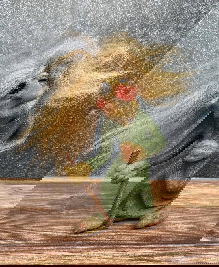 Nyform 113 Troll Witch Old Lady Auction