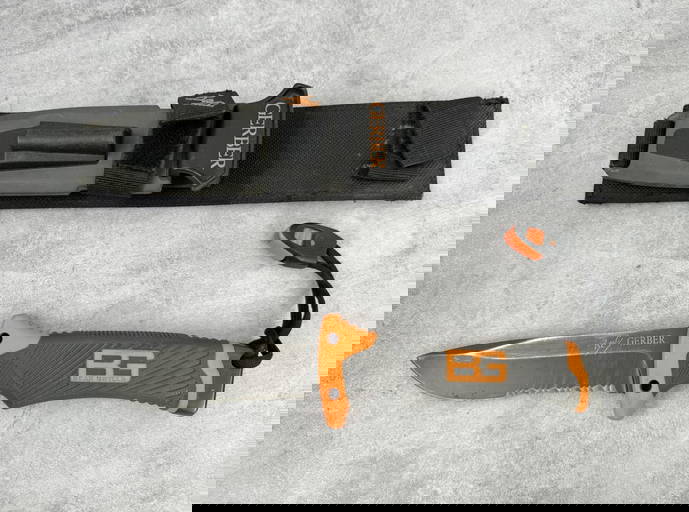 Gerber Bear Grylls Survival Knife