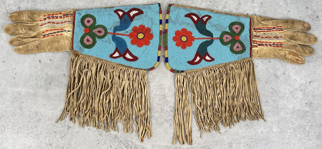 Plateau Native American Indian Beaded Gauntlets Auction