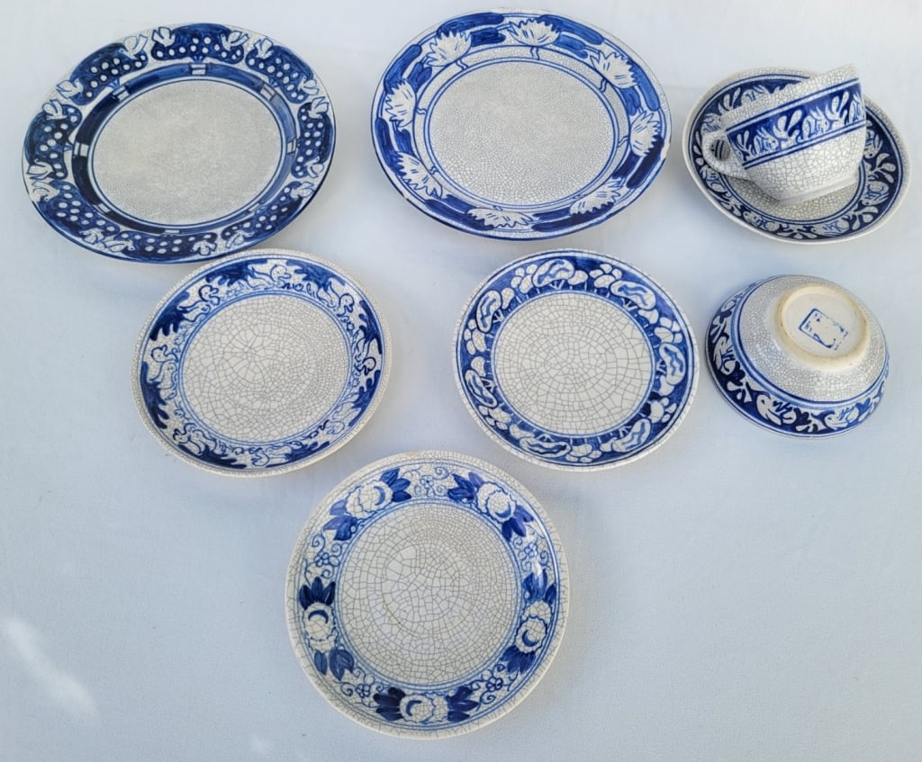 Dedham Pottery Grouping Auction