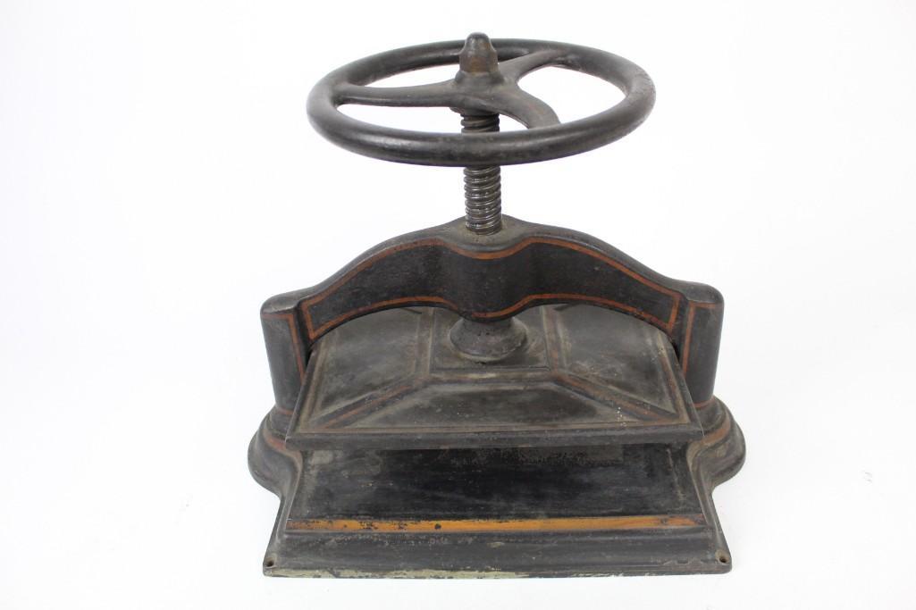 Antique Cast Iron Book Press For Bookbinding,painted