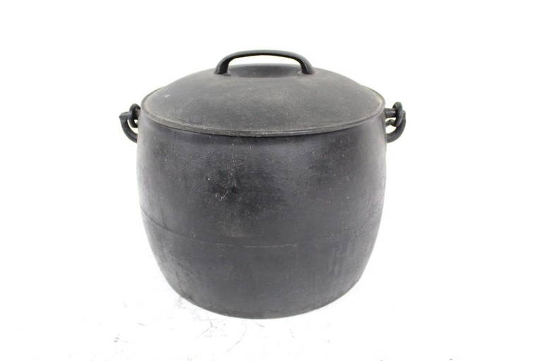 Antique Sp & Co Philadelphia Tall Cast Iron Pot