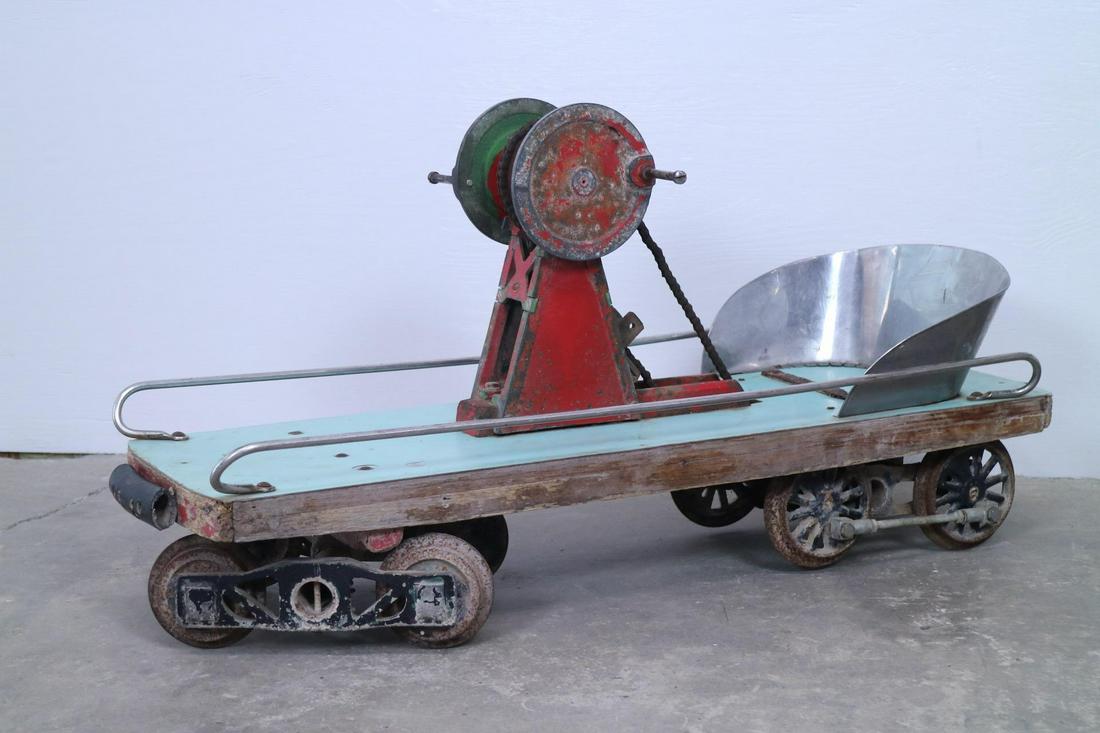 Amusement Park Children's Hand Crank Train Ride Toy