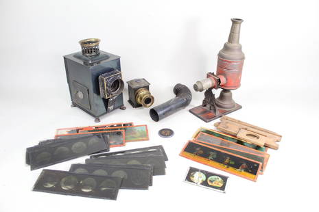 Magic Lantern W/ Revolutionary War Scenes Slides