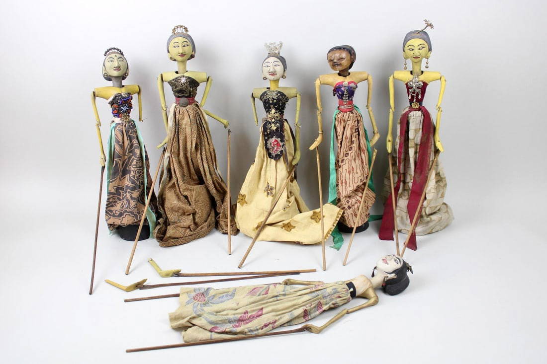 Lot Of 6 Indonesian Wooden Rod Puppets, Javanese Wayang Golek Auction