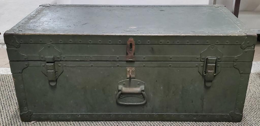Vintage Military Foot Locker With Tray Inside.