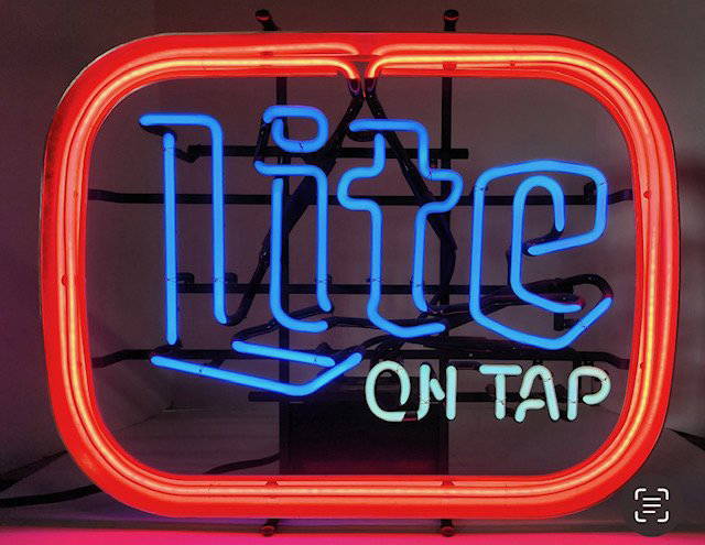 "Lite on Tap" Neon Sign - Dec 14, 2022 | Berner's Auction in FL