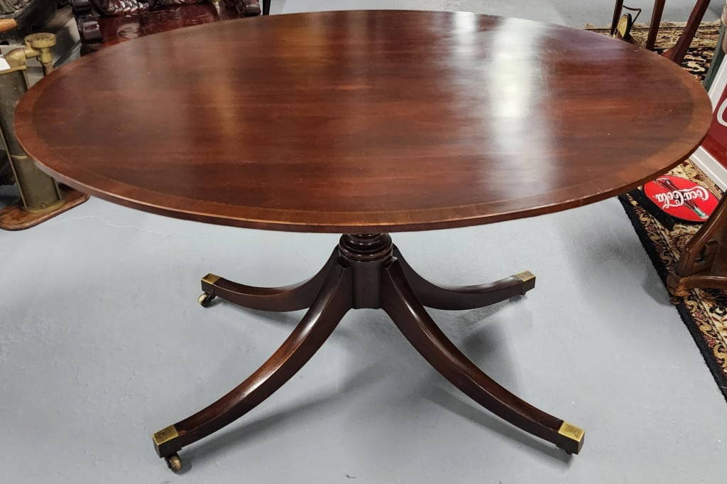 Vintage Baker Furniture Mahogany Pedestal Table Auction
