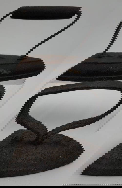Pair Of Vintage Sad Irons Auction