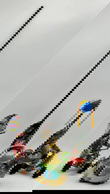 Vintage Wind-up & Tin Toys Auction