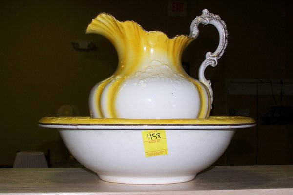 Homer Laughlin Pitcher & Basin