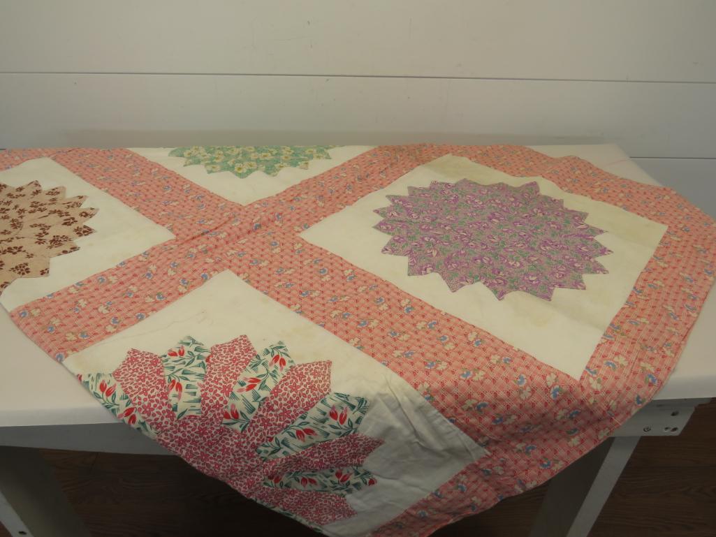 1940's Machine Applique Quilt Top Flower Pattern