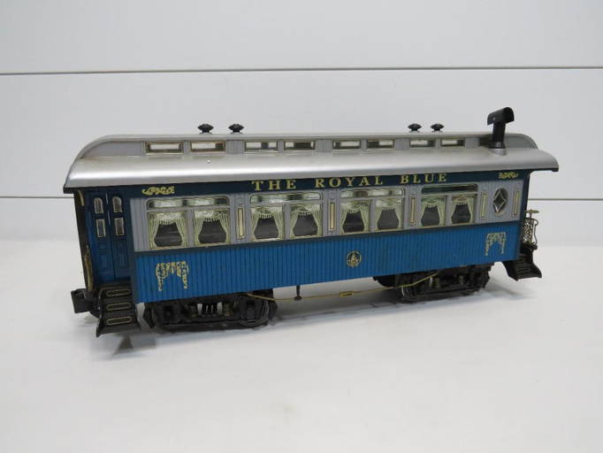 Bachmann 'g' Scale Royal Blue Passenger Car