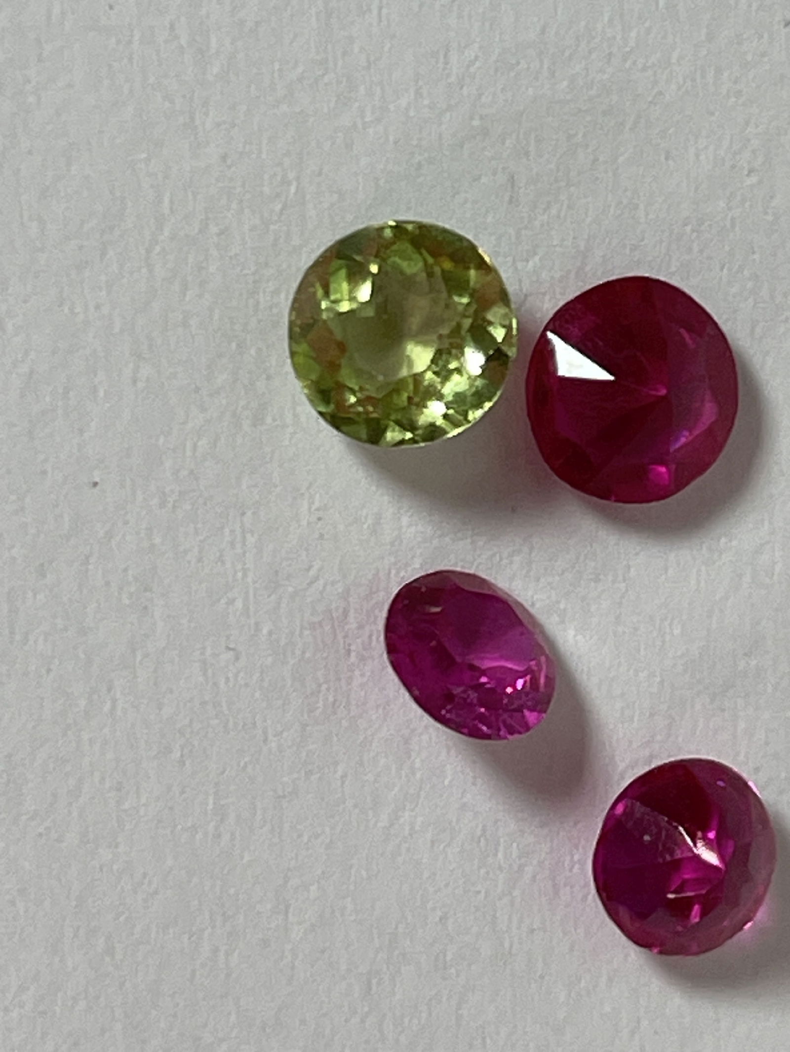 4 Synthetic Rubies Auction