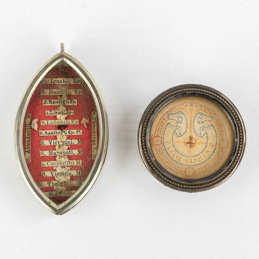 Two Sealed Theca With Relics, True Cross And A Multi Theca With 14 Relics.