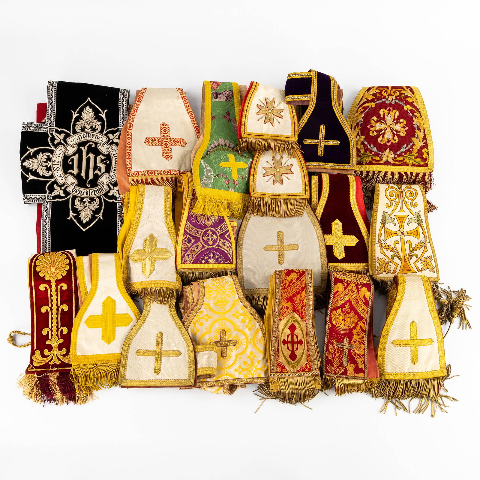 Lithurgical Vestments, 15 Stola's, 2 Maniple And 2 Embroidered ...