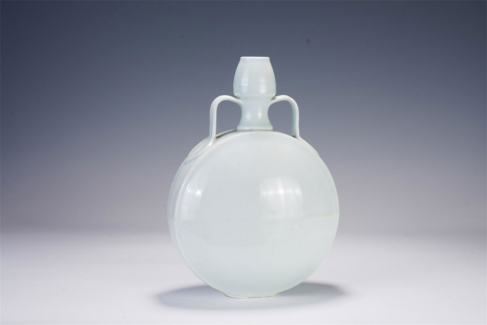 Vintage Chinese White Glazed Porcelain Flask - Jul 19, 2014 | Ark ...