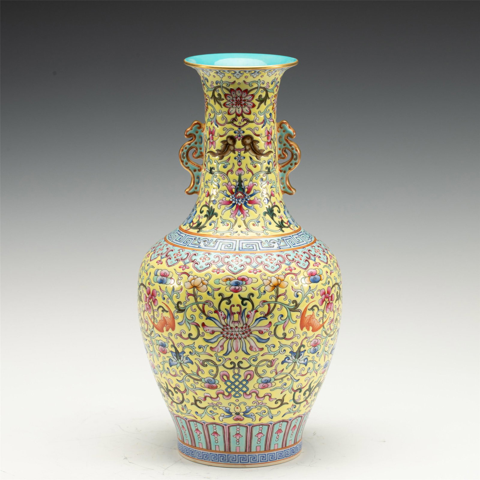 A Chinese Yellow Glaze Porcelain Flowers Vase