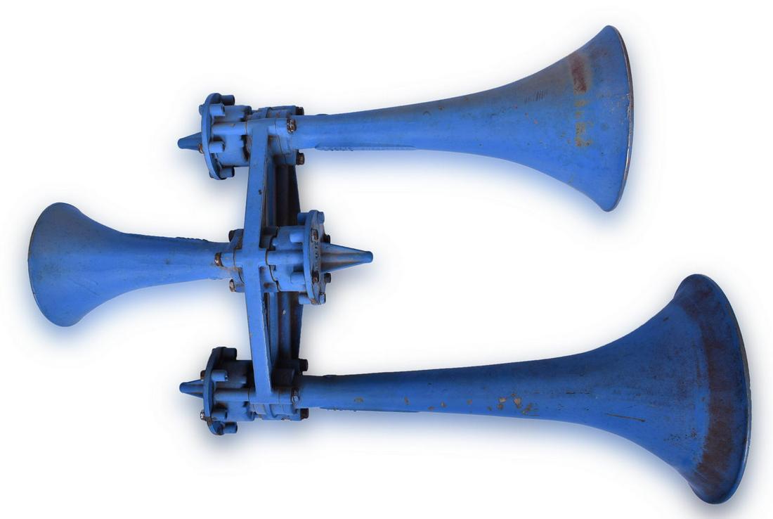 Leslie Rs3l Diesel Locomotive Horn In Original Conrail Paint Auction