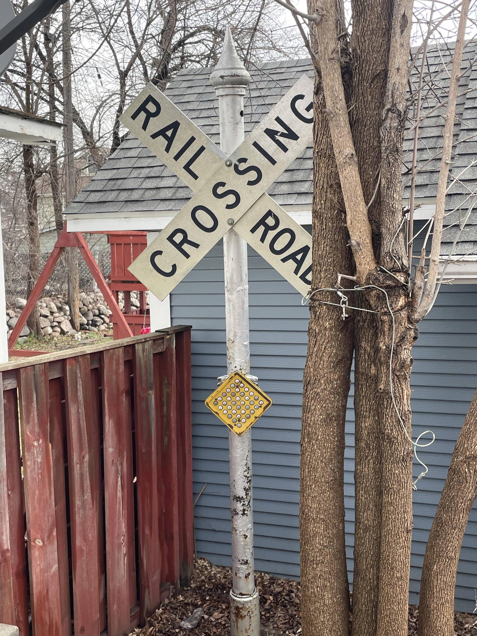 Railroad Crossing Crossbuck Set W Finial Glass Cat Eye Reflectors
