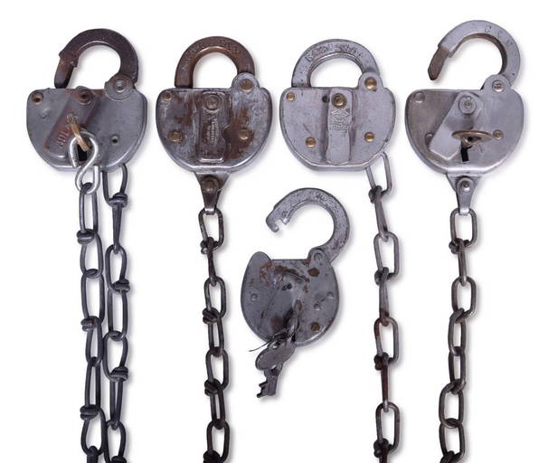 Five Steel Body Railroad Locks Big Four, C&n?, Illinois Central Gulf ...