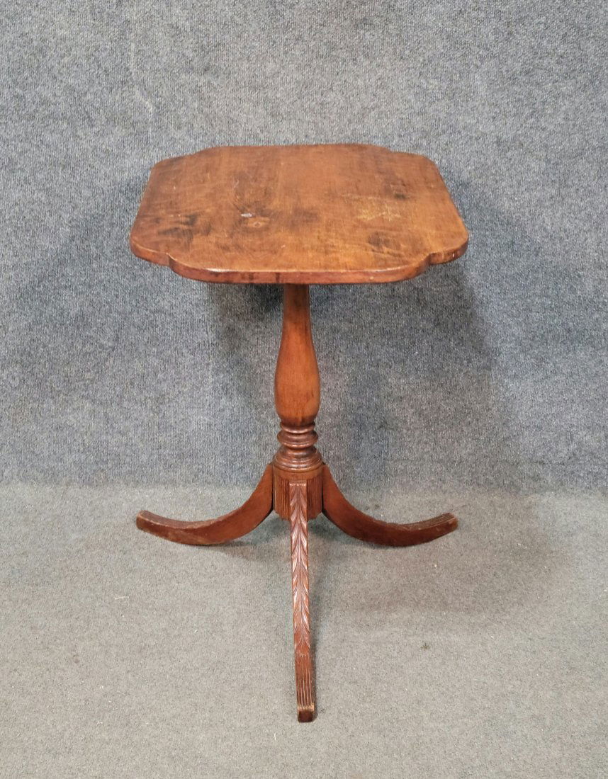 Antique Federal Table | Barnebys