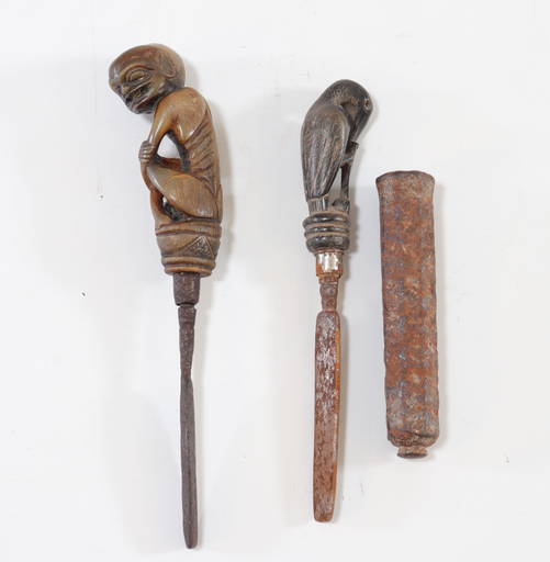 Set Of 2 Asian Tools With 19th Century Horn Handles