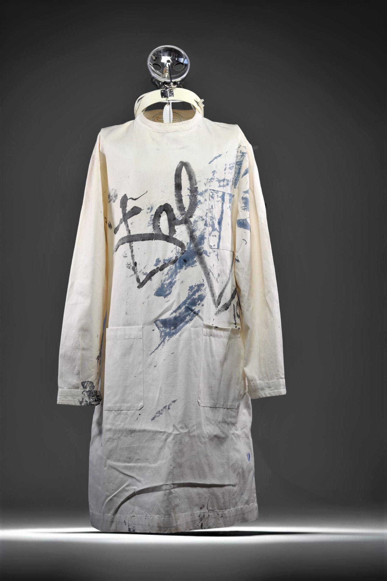 Salvador Dali. "Painter-surgeon outfit" 1972. Unique work worn by Dali ...