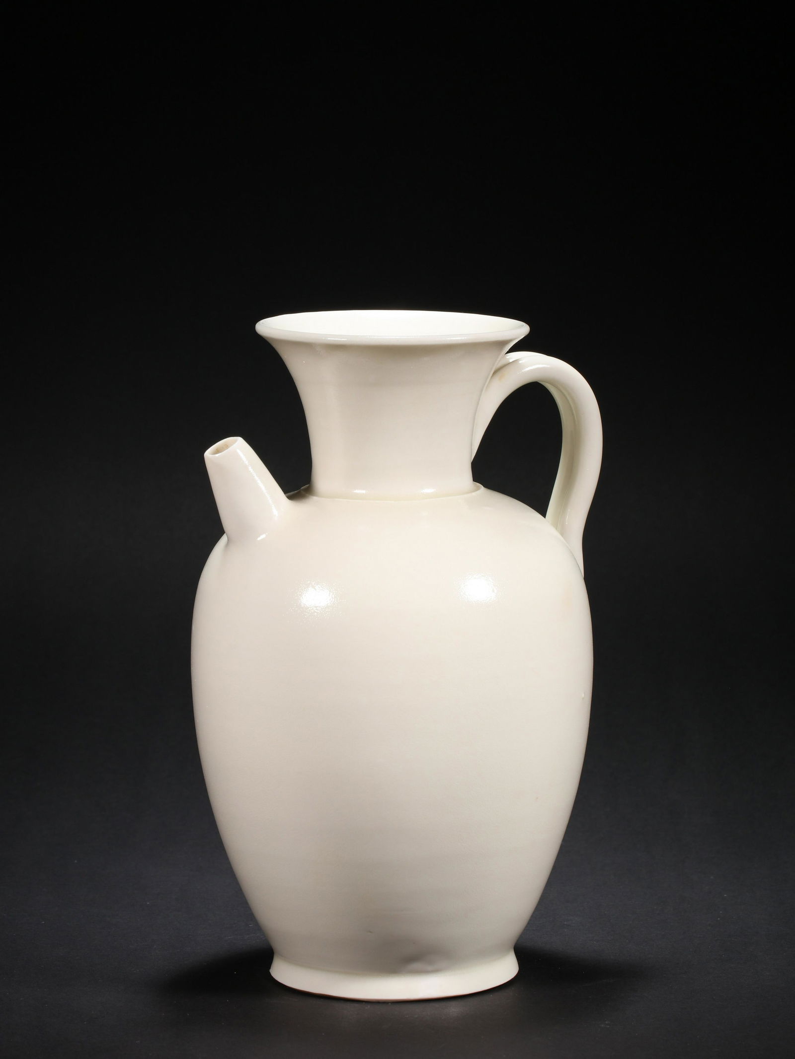 CHINESE WHITE PORCELAIN HANDLE POT, BEFORE MING DYNASTY - Apr 03, 2023 ...