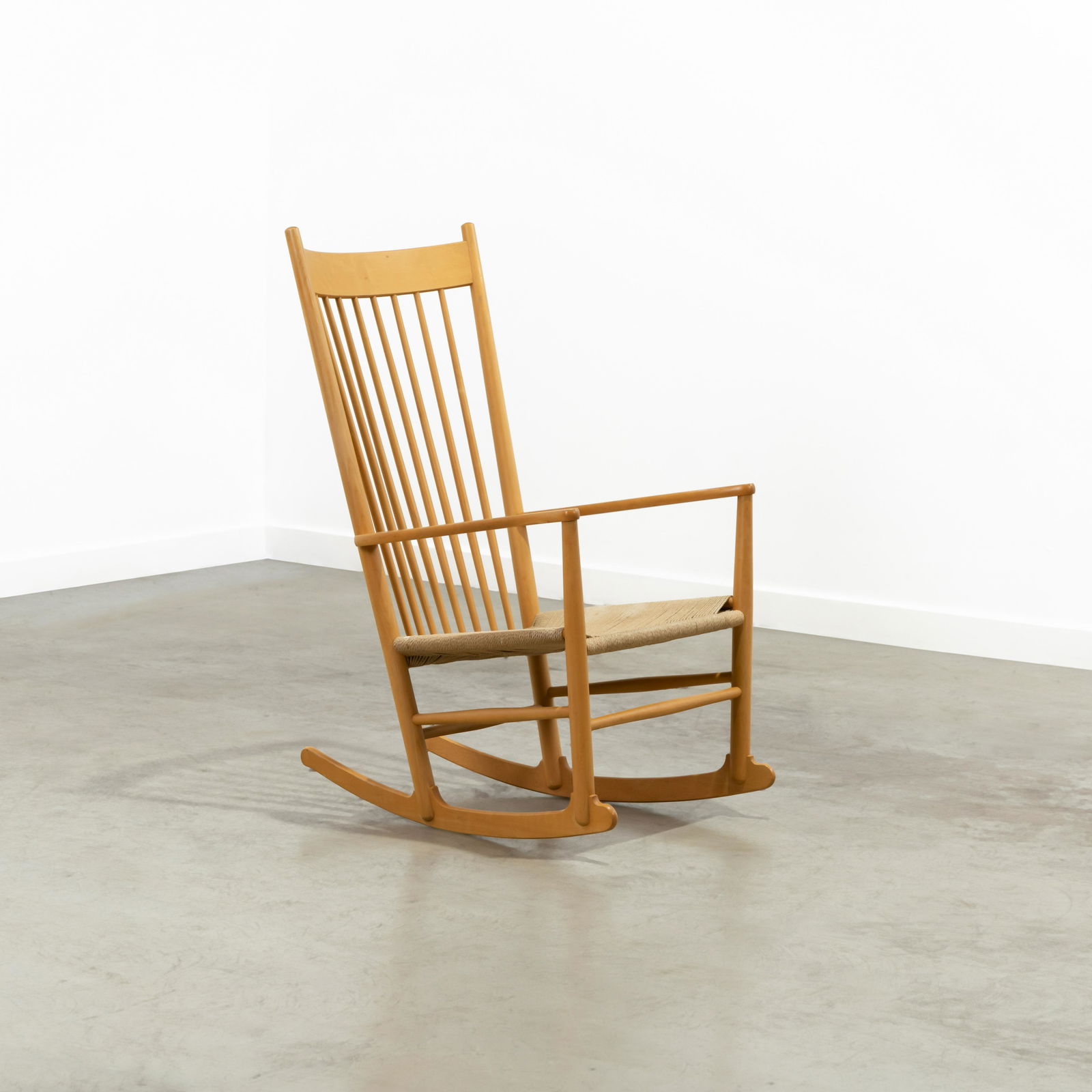Hans Wegner - J16 Rocking Chair - Dec 18, 2022 | Bartons Auction in PA