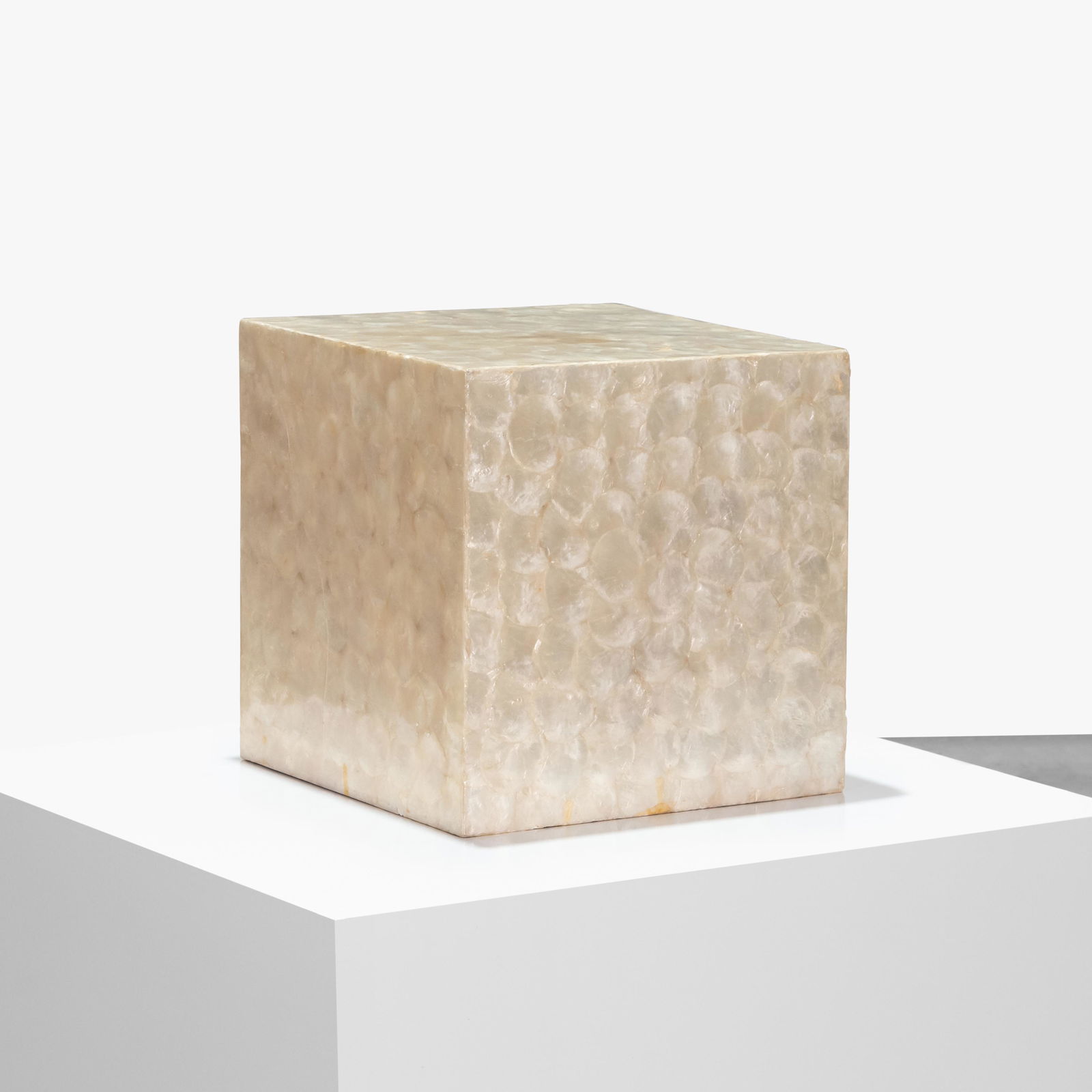 Capiz Shell Cube Table (#0373) on Dec 18, 2022 | Bartons Auction in PA