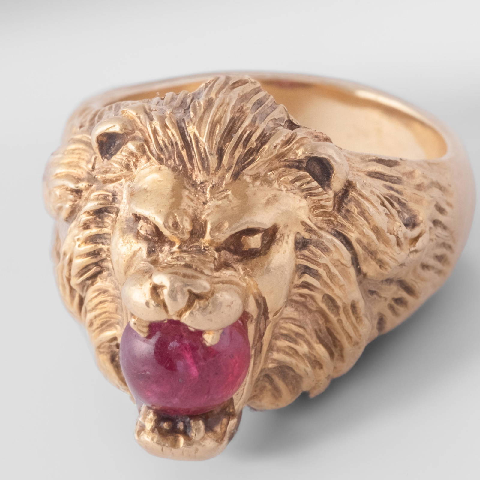 Gemologist 18k Gold Lion Ruby Ring, Well Defined And Executed Mens Size ...