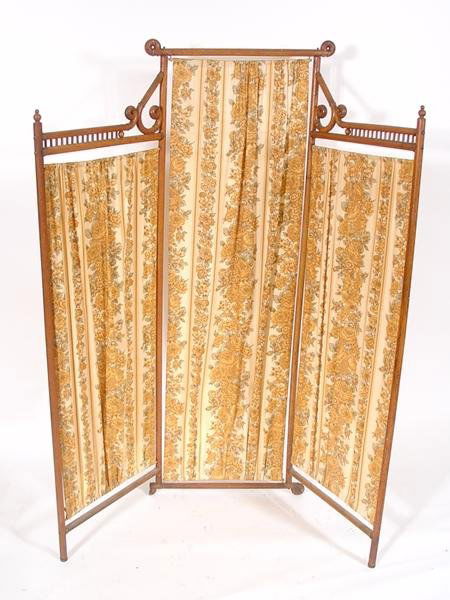 13: Victorian 3 panel room screen