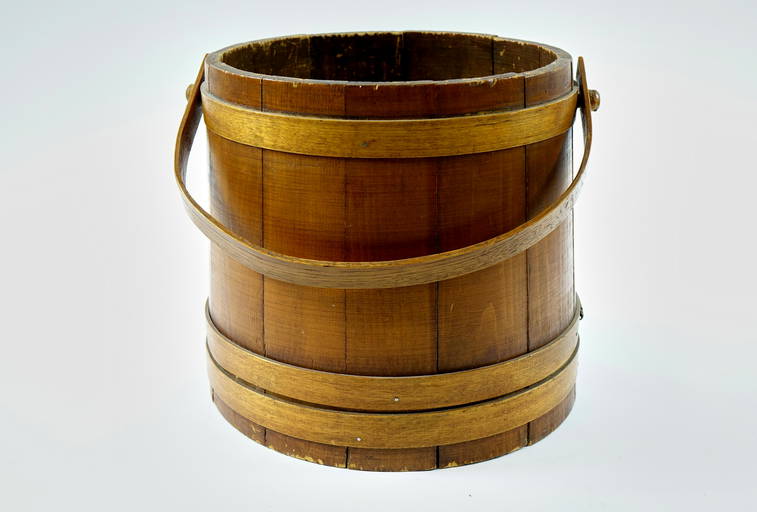 American Old Wood Bucket