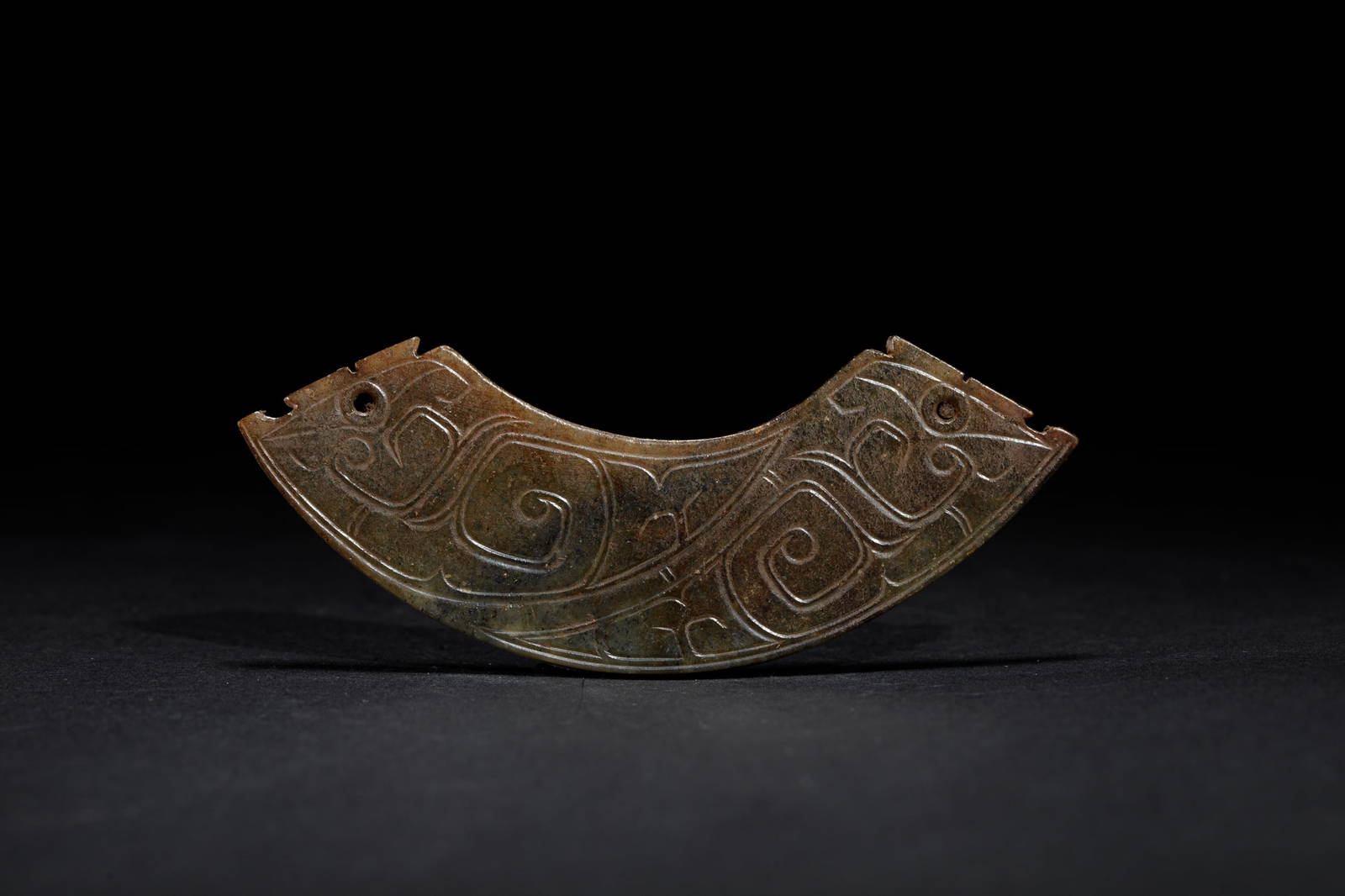 A Chinese Carved Jade Arches Auction