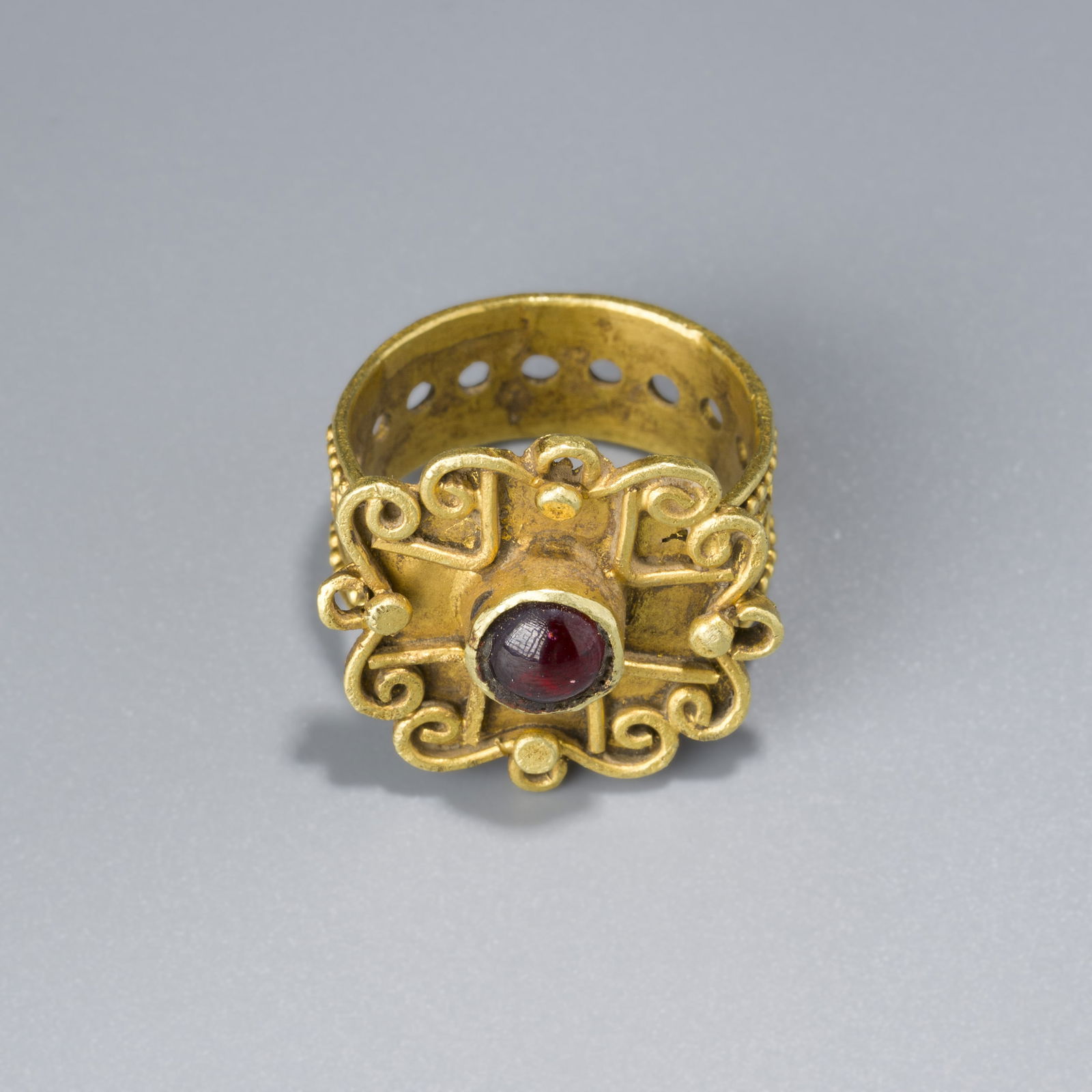 Buy 20k Gold Ring From The Roman–early Medieval Period – Flower Motif ...