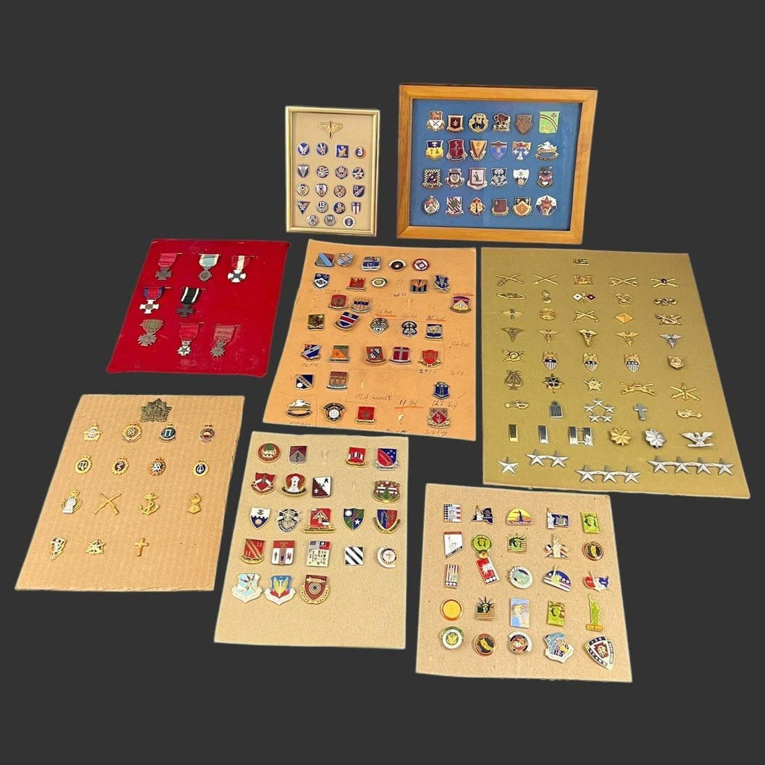 Large Lot Of Military Enamel Pin Pinbacks Insignia Auction