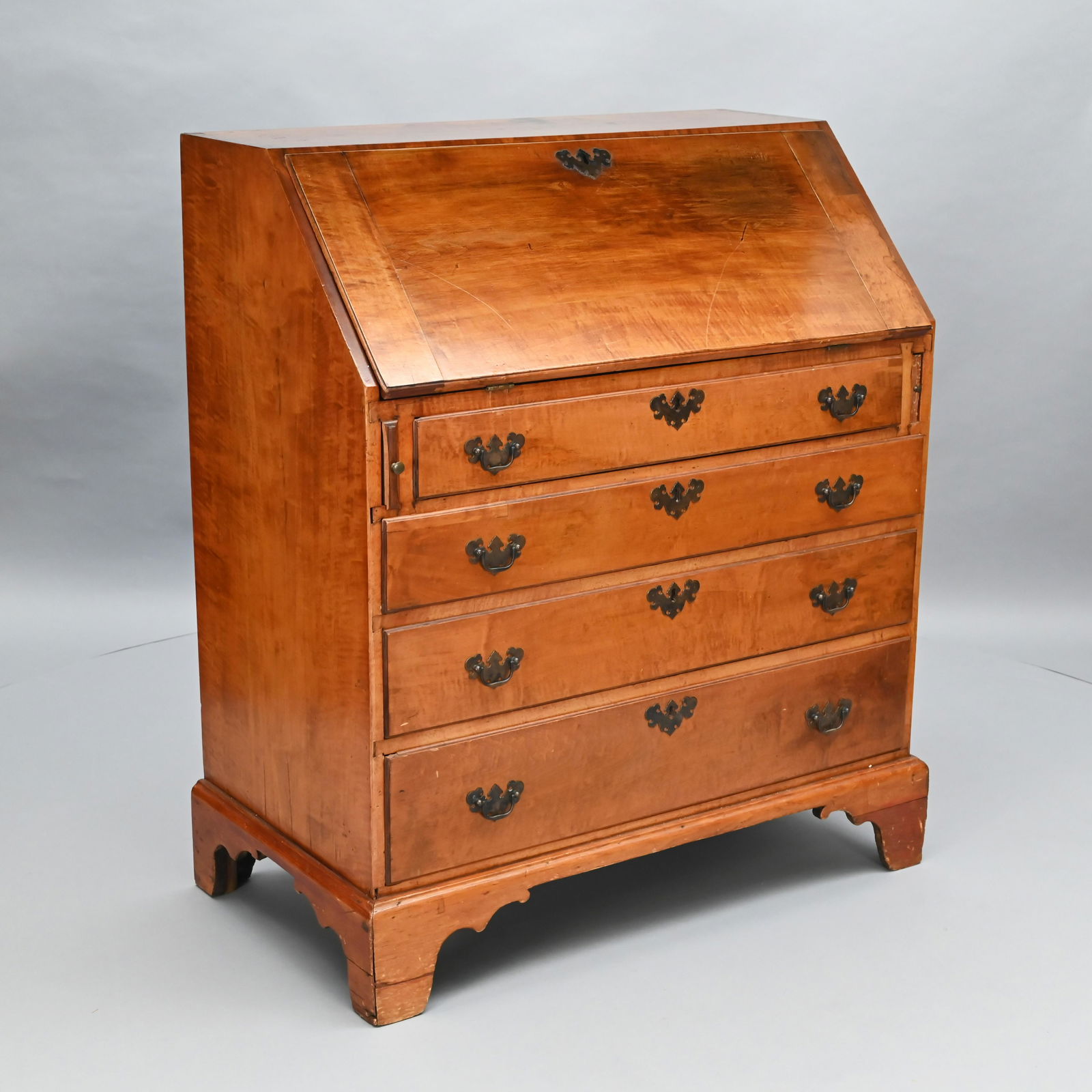 American Chippendale Slant-Front Desk - Oct 30, 2022 | Devin Moisan ...