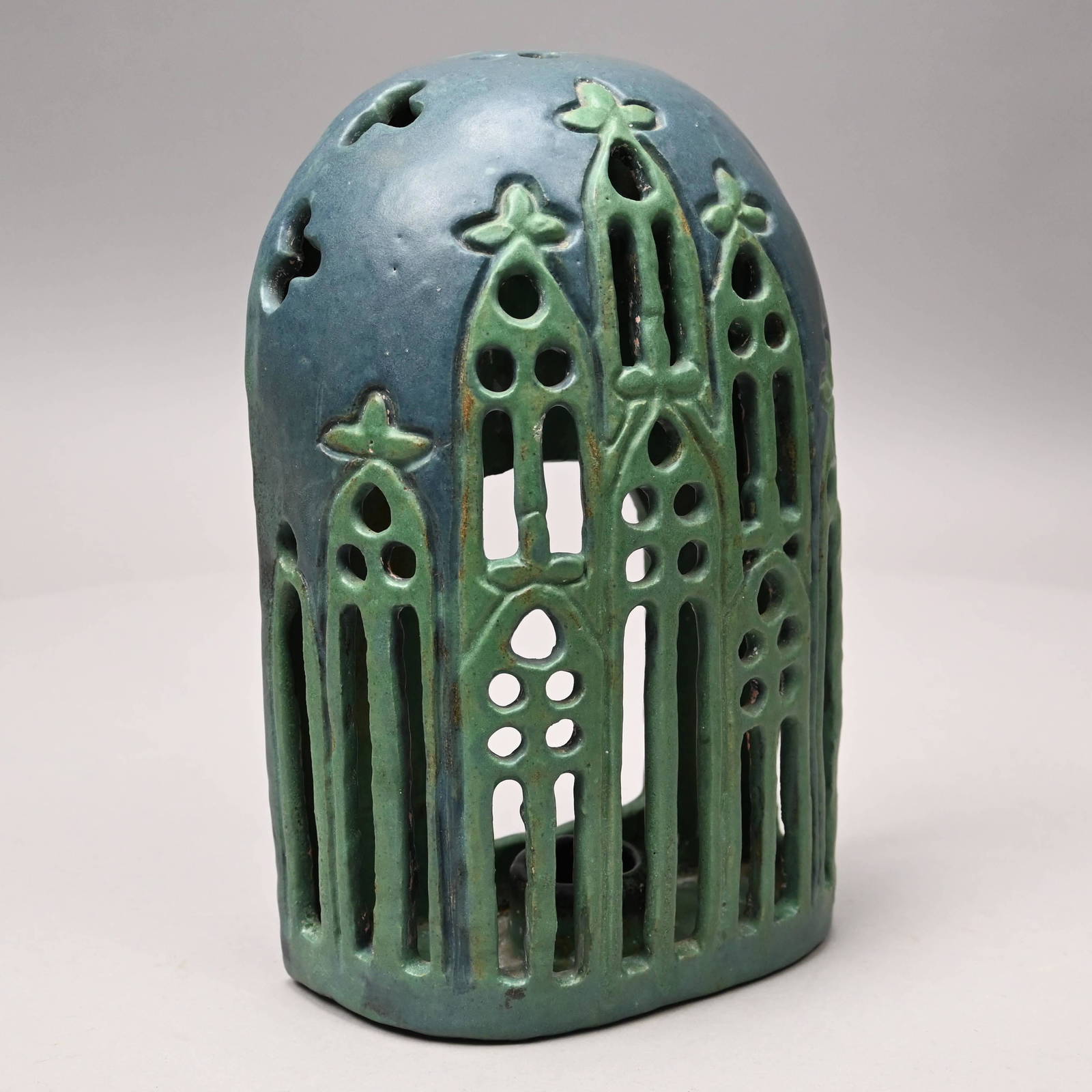 Arts & Crafts Style Glazed Pottery Sconce Auction