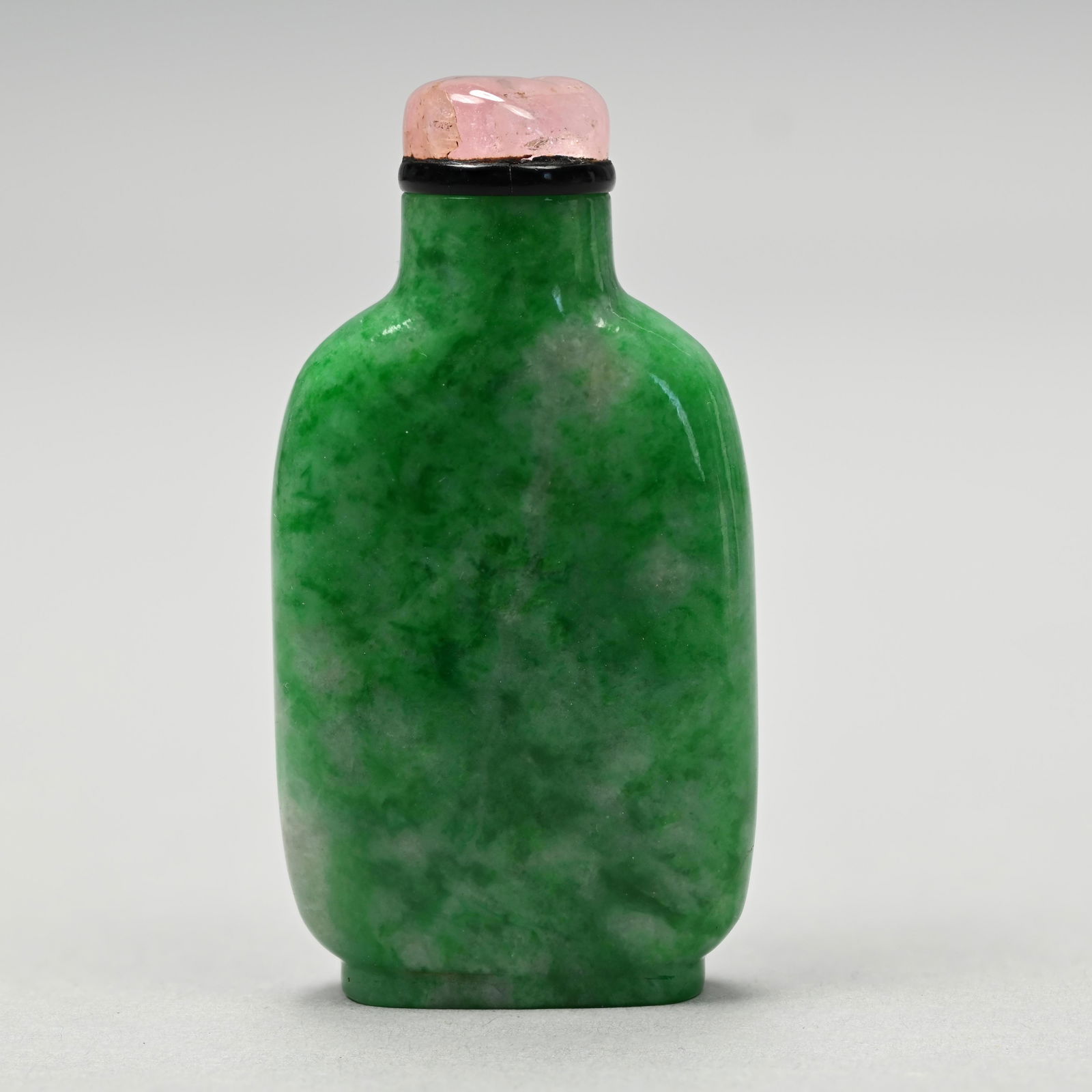 Chinese Mottled Green Jade Snuff Bottle Auction