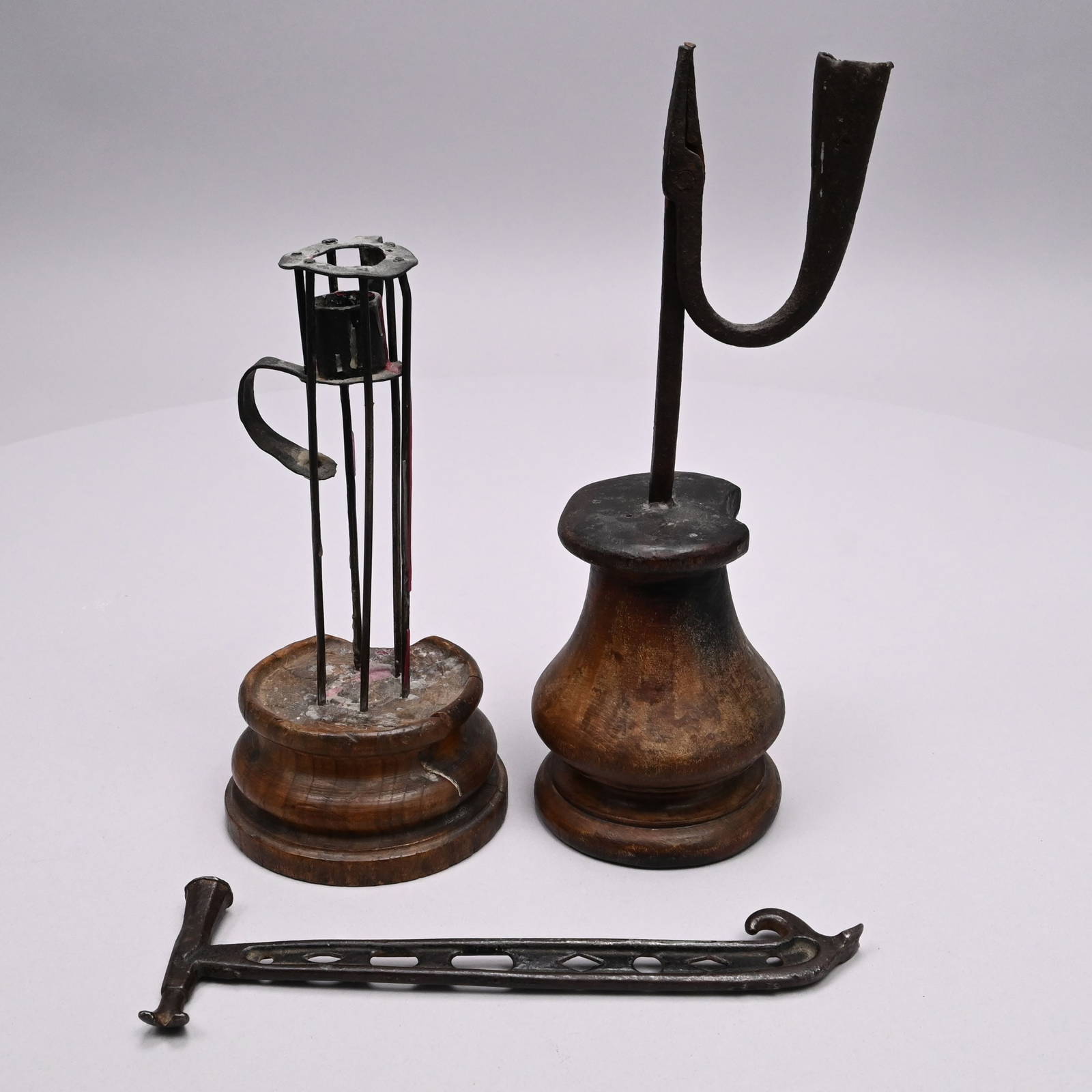 Two Early American Primitive Lighting Devices Auction