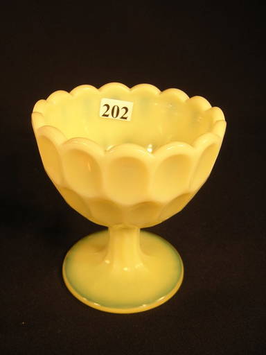 Sample: Topaz Opalescent Thumbprint 4429 Comport,