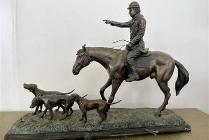 LARGE STONE GARDEN STATUE OF APOLLO THE HUNTER - Sep 25, 2021 | Ahlers ...