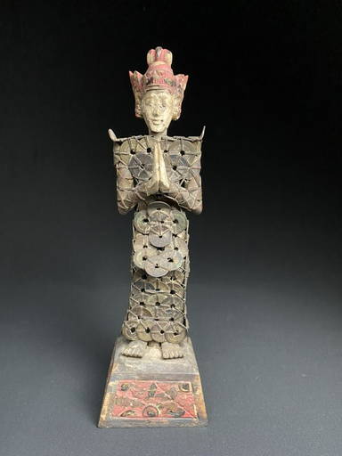 Balinese Vintage Chinese Kepeng Coin Statue