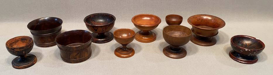 LARGE LOT OF VARIOUS TREENWARE (#0616) on Feb 19, 2023 | Russum's ...