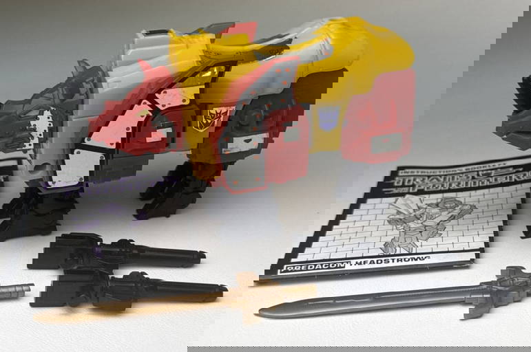 Vintage G1 Transformers Predacon Headstrong