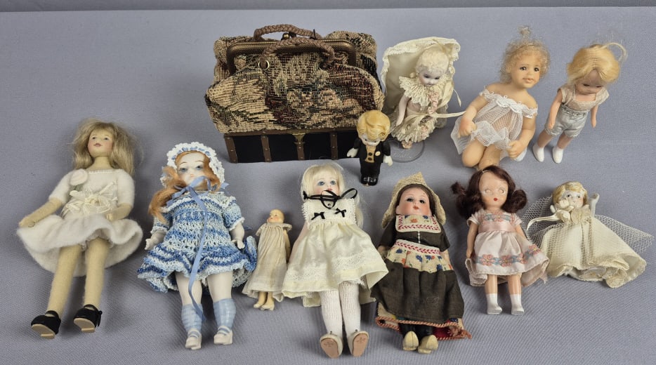 Assorted Small Dolls Including Lisette By Cathy Hansen - Jun 29, 2025 ...