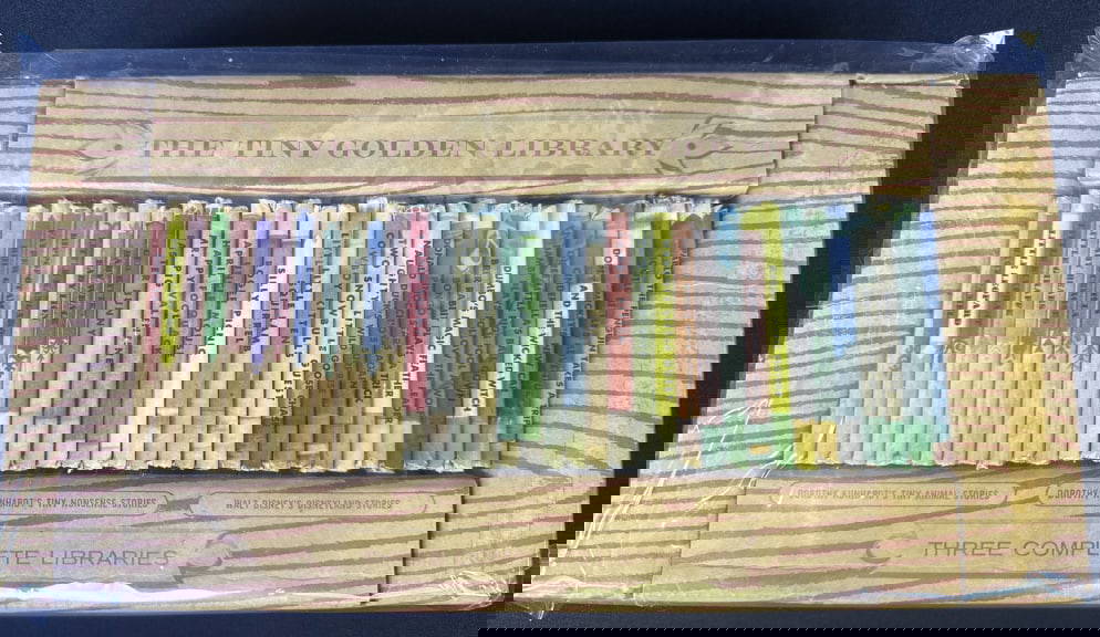 Vintage The Tiny Golden Library With Box. Please See Photos For ...